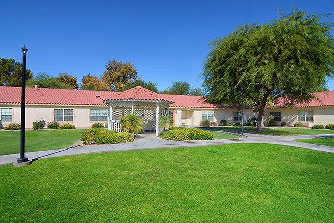 Brookdale Arrowhead Ranch | Get Pricing Assisted Living Glendale