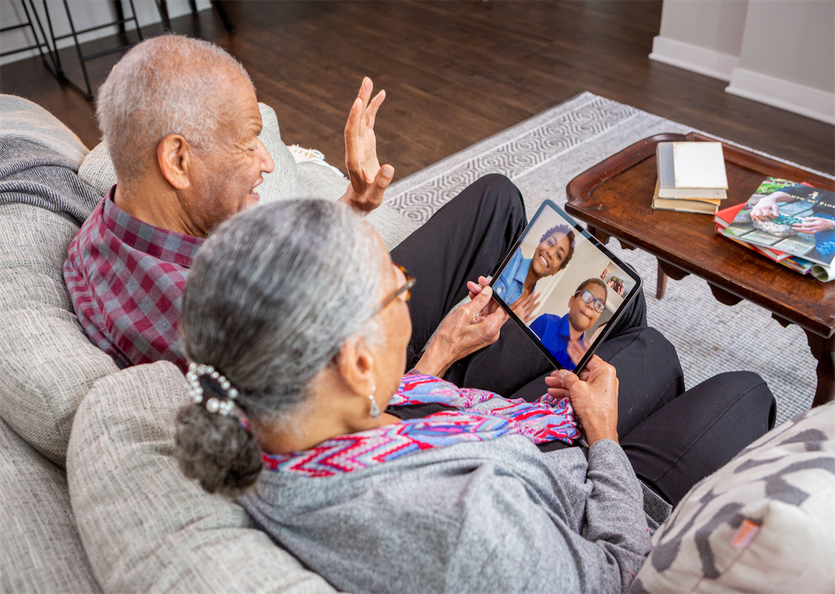 The Best Video Call Apps and Devices for Seniors | Brookdale