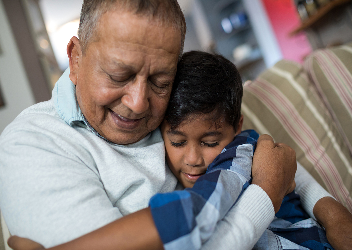 Explaining Dementia to Children | Brookdale Senior Living