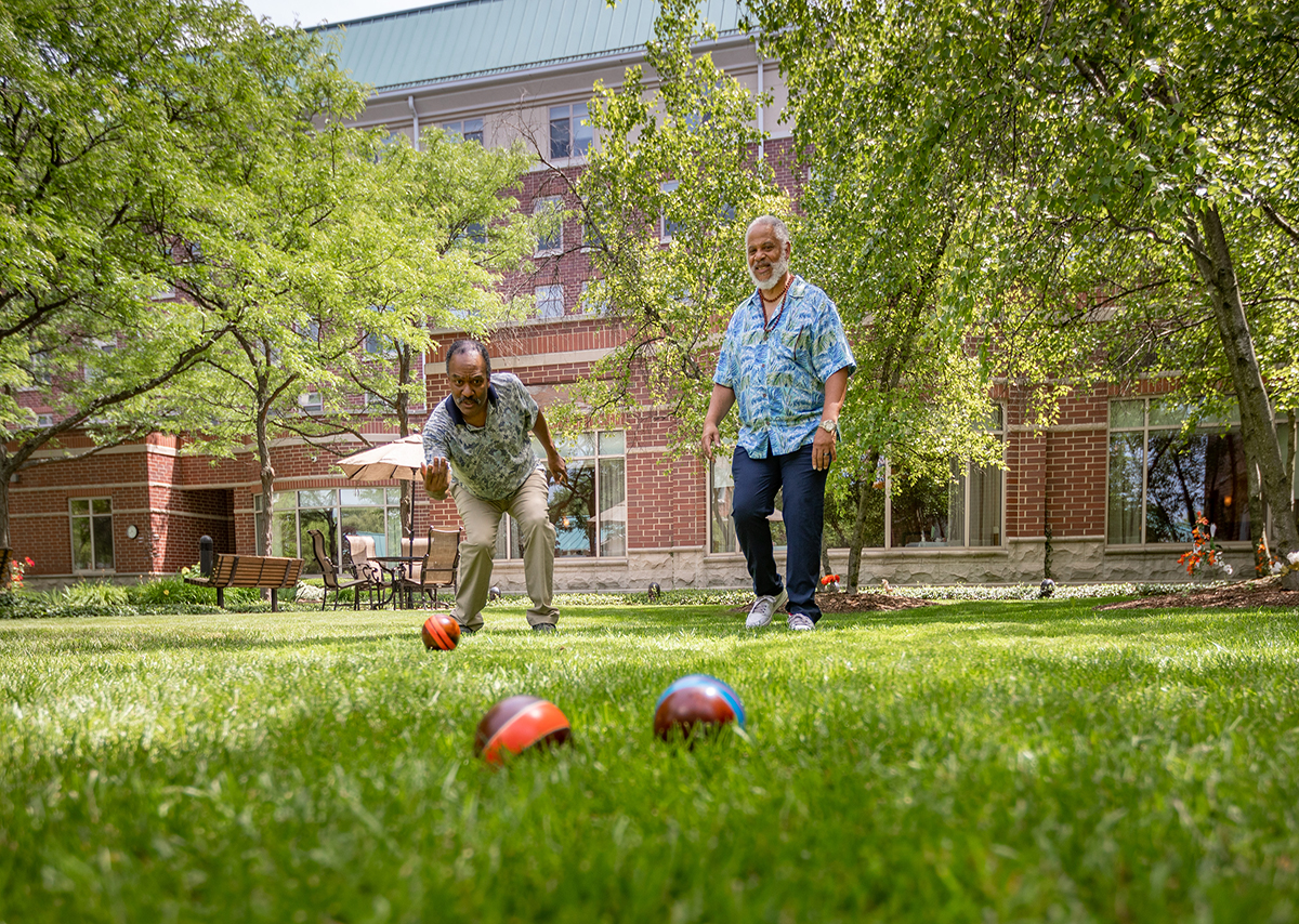 Summer Fun for the Young at Heart | Brookdale Senior Living